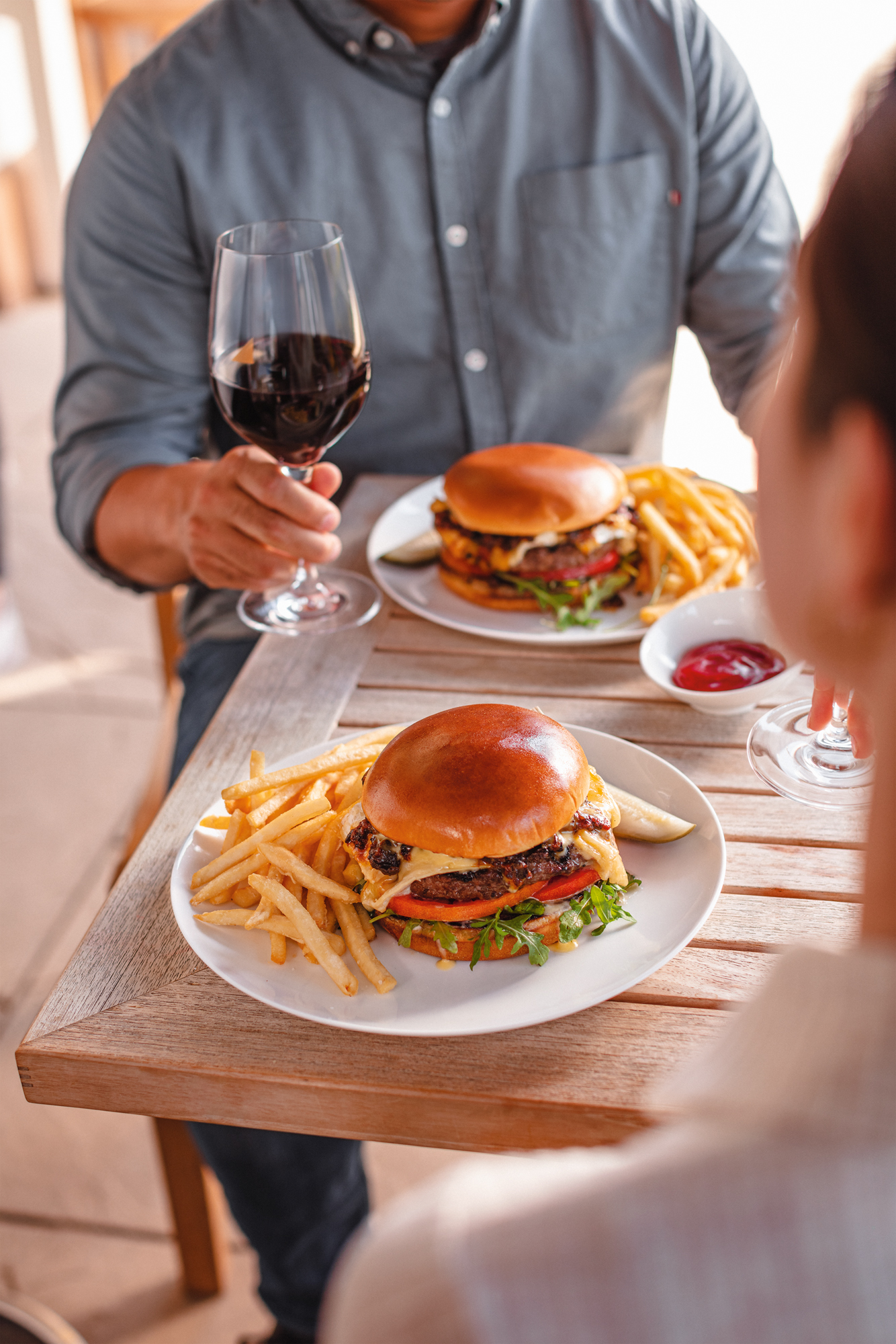 Chef Rachel’s Signature Burger | JUSTIN Winery